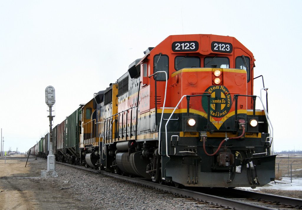 BNSF 2123